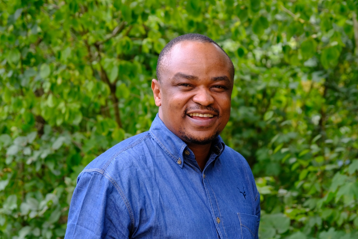 Pater Clément Kazaku Bosh Bébé im Gespräch – Comboni-Missionare